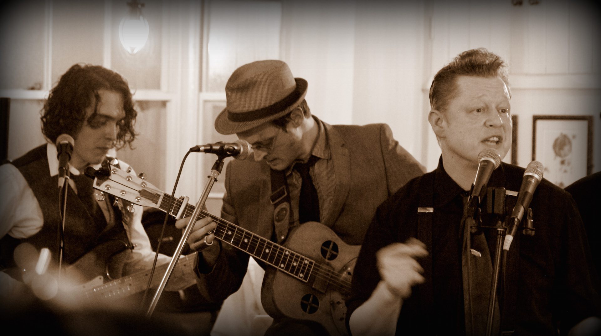 Live in concert with Tom Colborn, Chippy Carpenter & Sam Baltrop ...